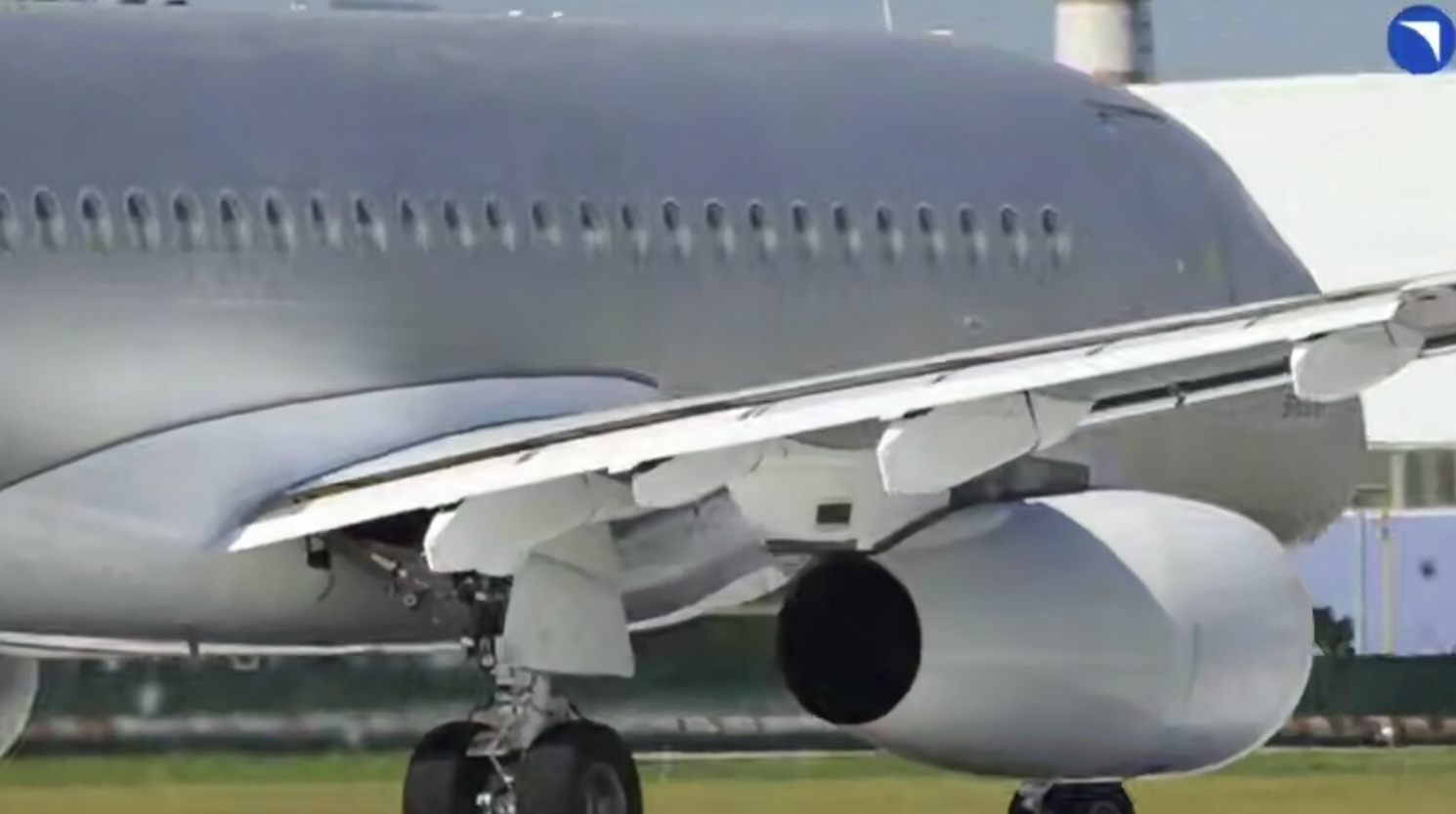 Sukhoi Superjet New с российскими двигателями совершил первый полет