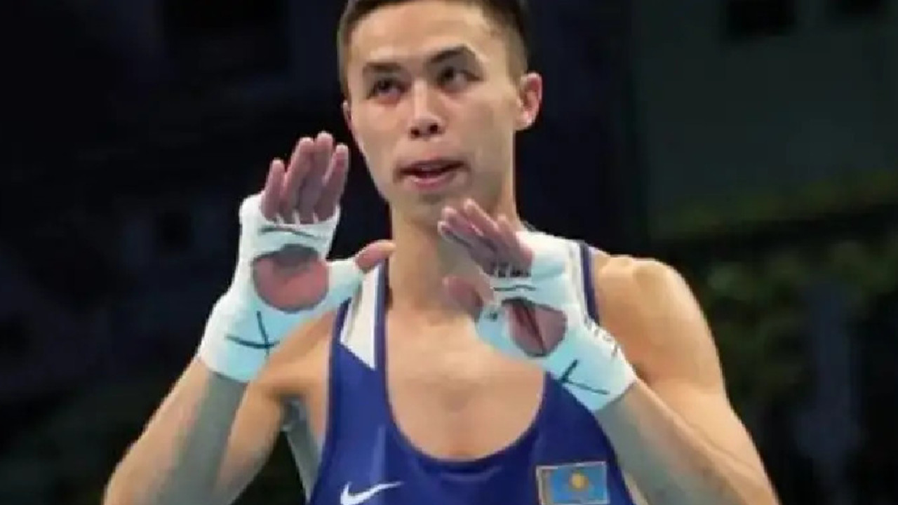 Азиада: Сәкен Бибосынов алғашқы жеңісіне қол жеткізді