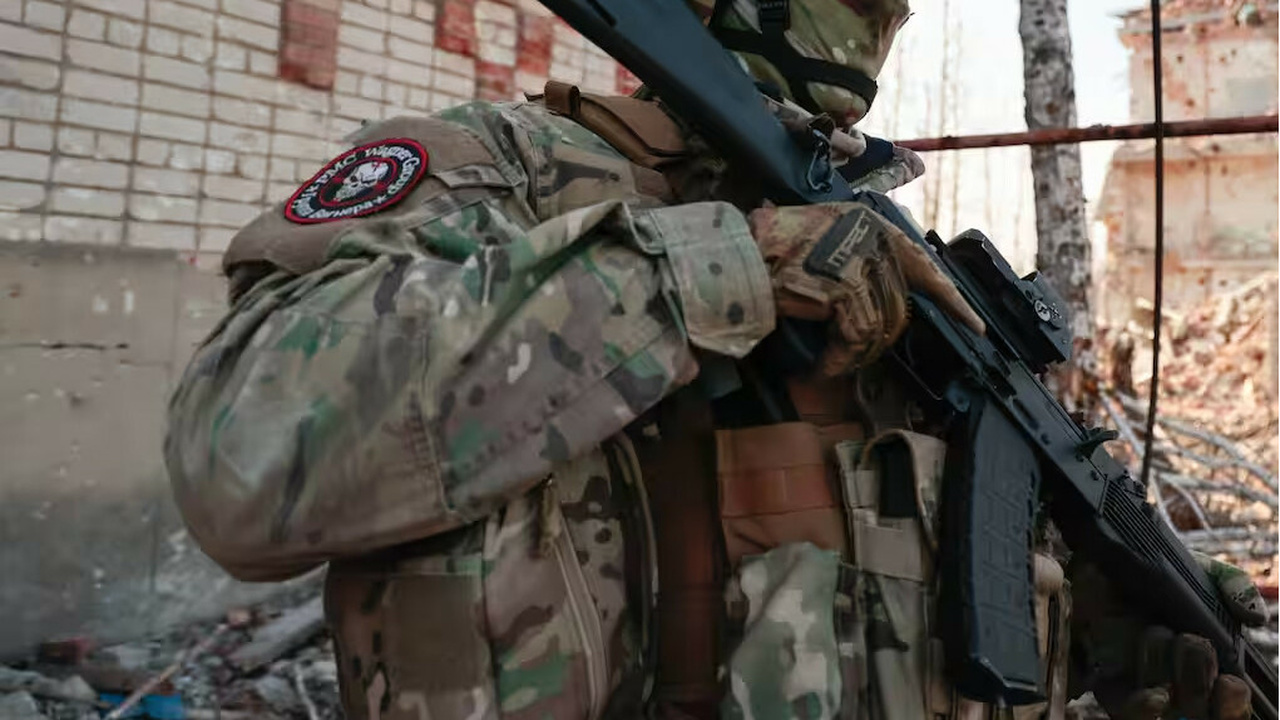 Помилованного за участие в войне наемника ЧВК "Вагнер" задержали за ...